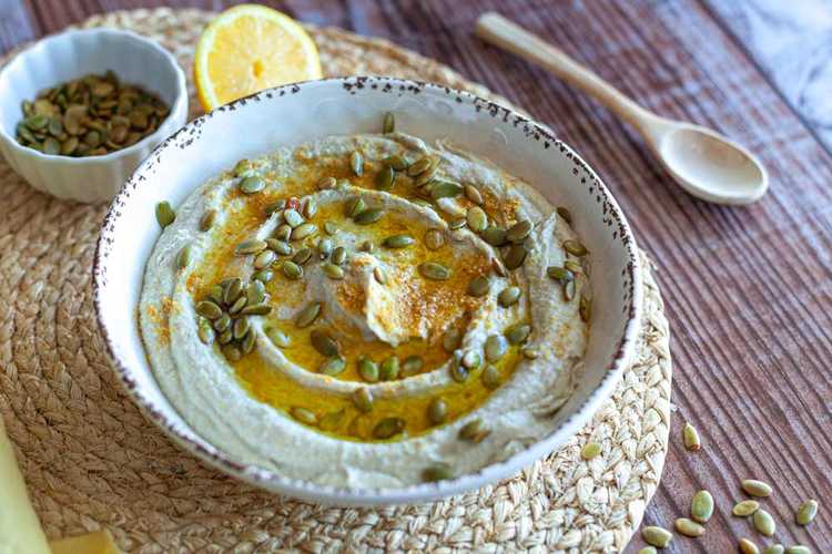 Cómo hacer paso a paso hummus de judías blancas y alcachofas | LA ...